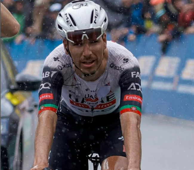 João Almeida pulveriza recorde do Strava em treino na Espanha ...