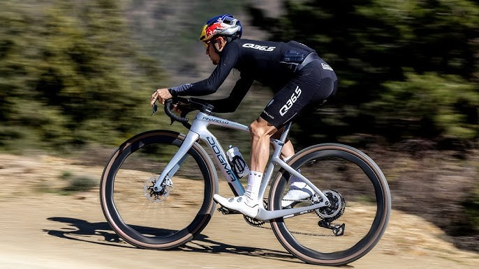 O fim de semana insano de Tom Pidcock: da Il Lombardia para o Mundial ...