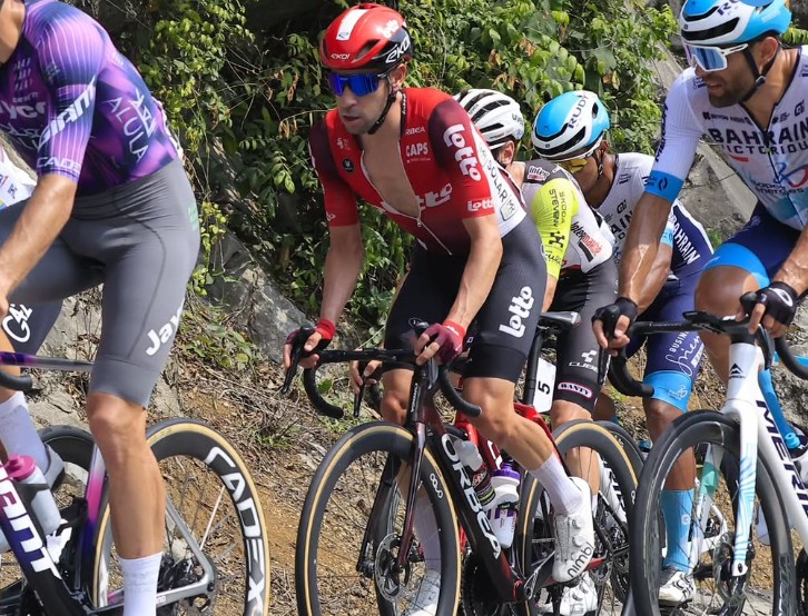 Ciclista argentino é uma das "vítimas" da fusão Lotto-Intermarché ...