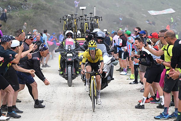 Visma-Lease a Bike analisa o Giro d’Italia 2026 "bom para escaladores ...