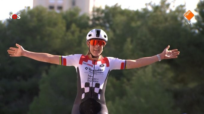 Lucinda Brand vence Copa do Mundo em Benidorm e é Campeã Geral, confira ...