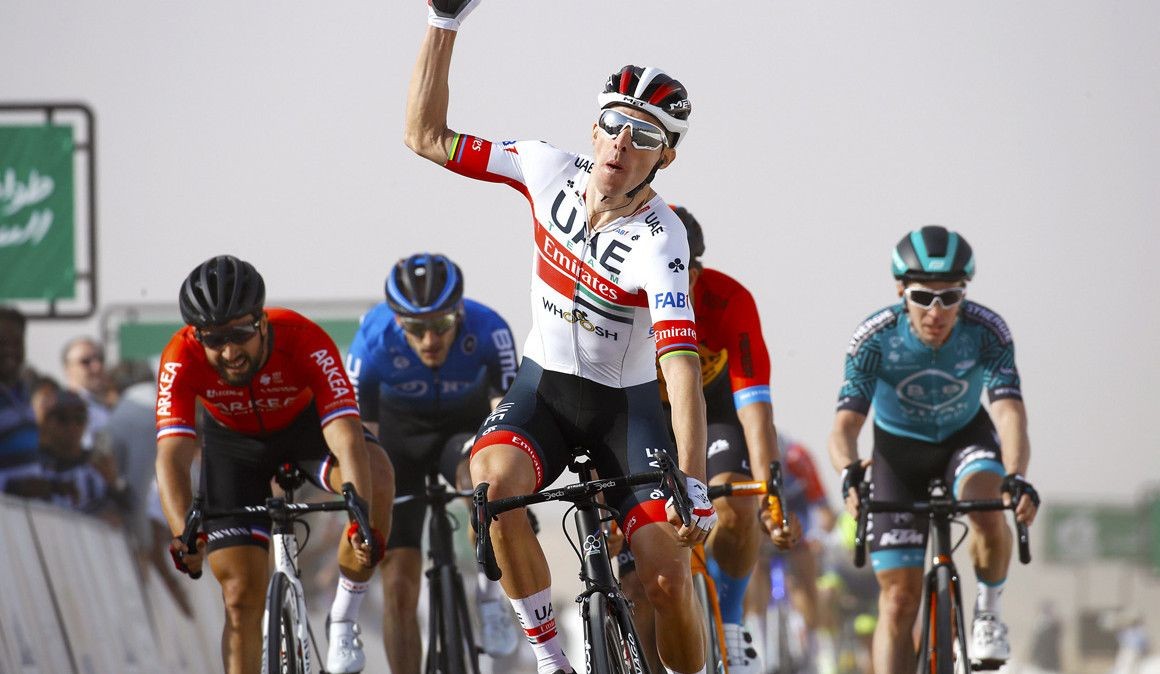 UAE Emirates apresenta equipe o AlUla Tour 2026, competição inicia na ...