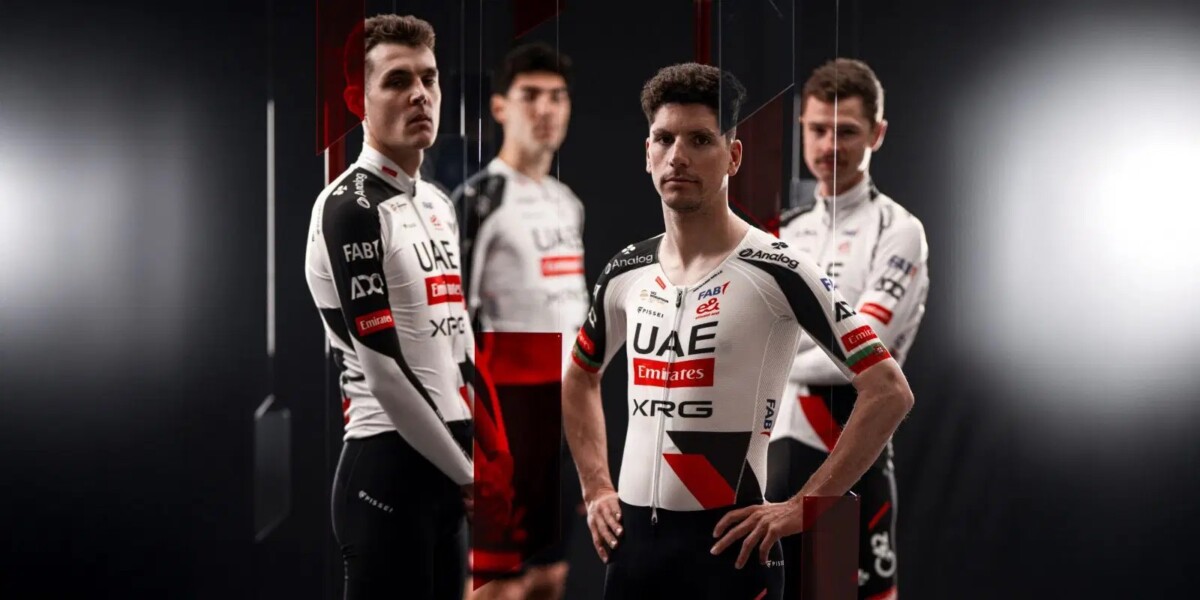 Jayco AlUla apresenta novo uniforme, confira as novas camisas dos ...