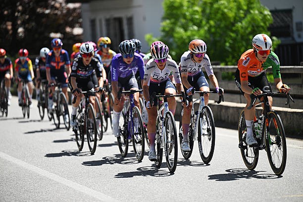 Demi Vollering vence a 5ª etapa do Giro d'Italia Feminino, confira os ...